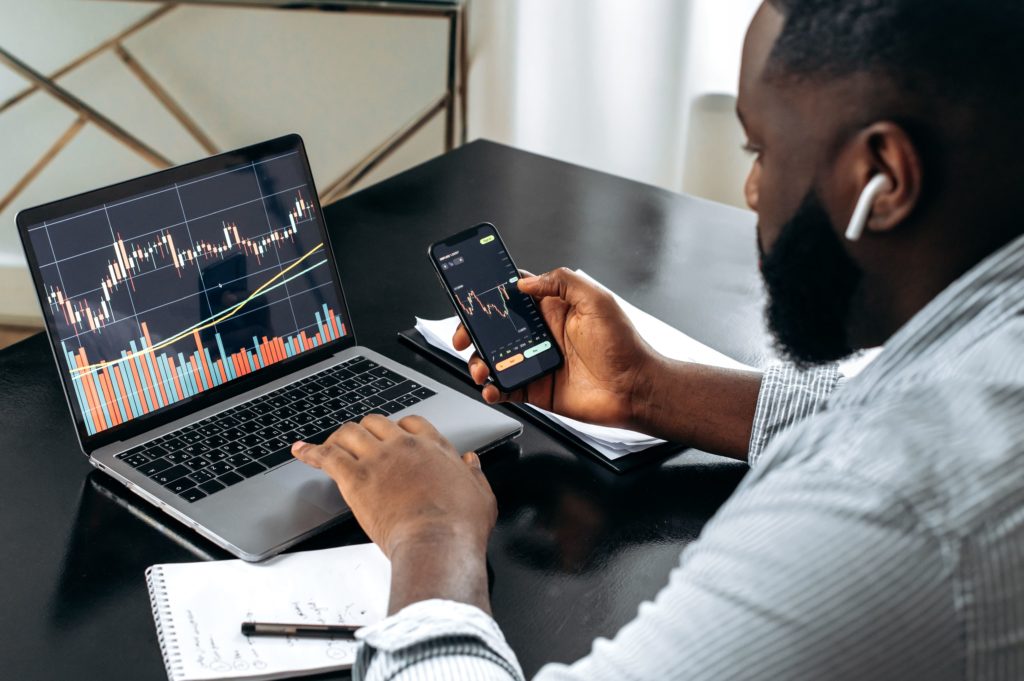 Drawdown: cálculo, importância e como analisar o indicador