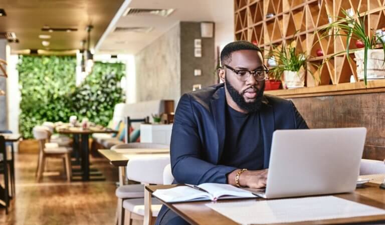 Valor intrínseco: seu guia para calcular e entender a importância